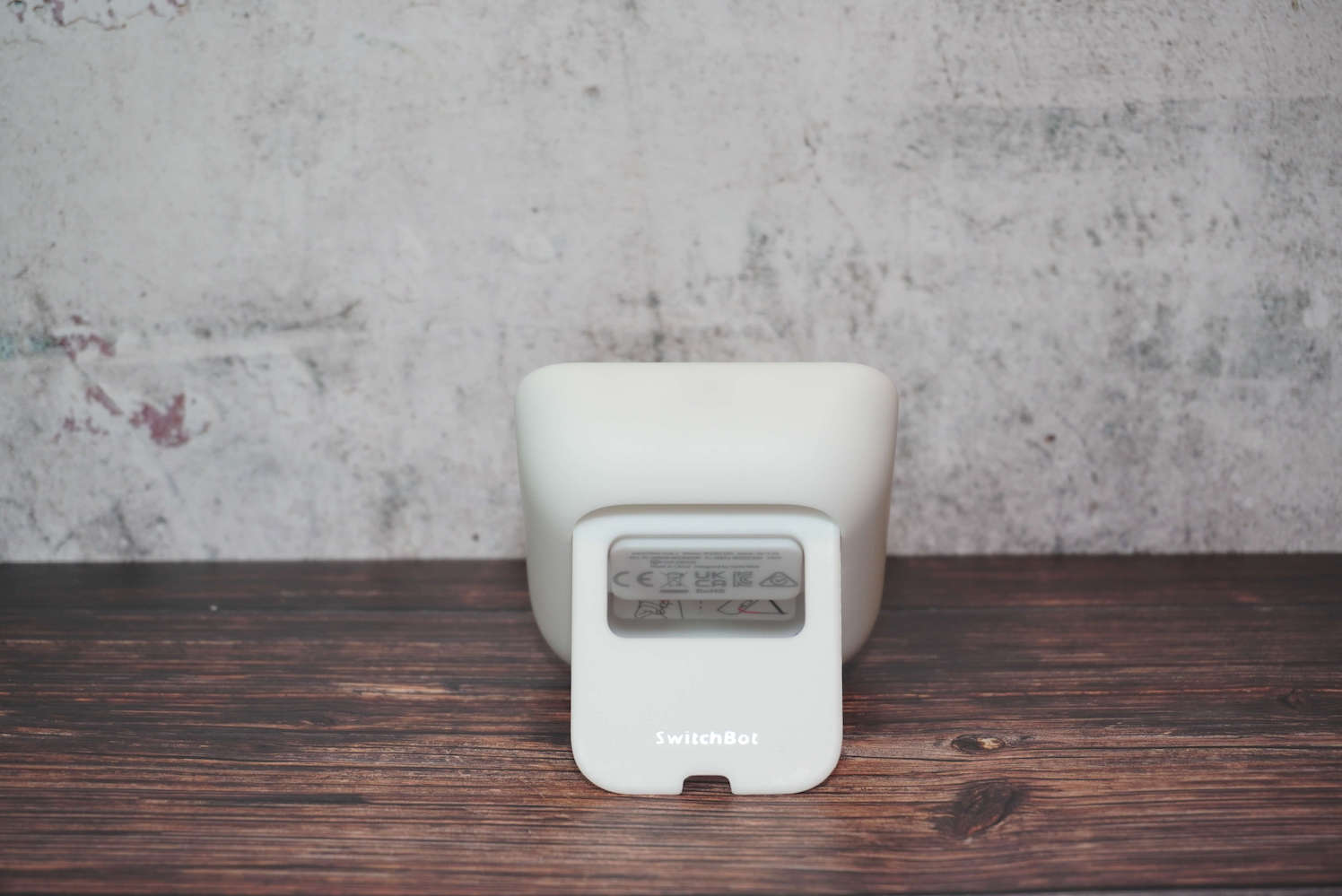 SwitchBotハブ2レビュー|はじめてにおすすめ！生活を便利にしてくれる多機能スマートリモコン | matublog